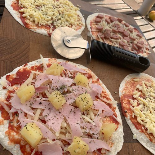 Wrap Pizza | Recipes | Flamin' Fitness